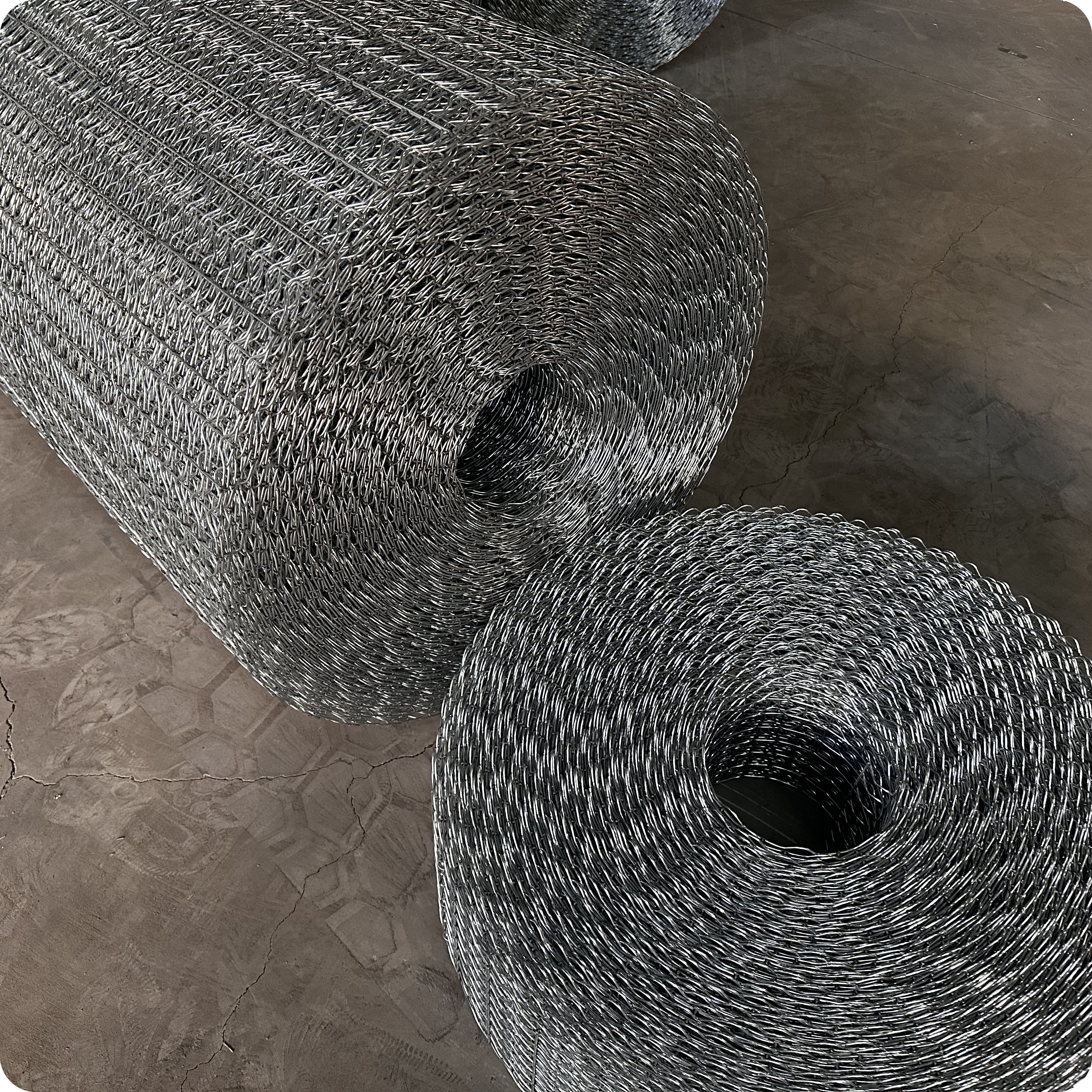 Six Lines Pipeline Reinforced Welded Wire Mesh Anti Rust For Oil And Gas
