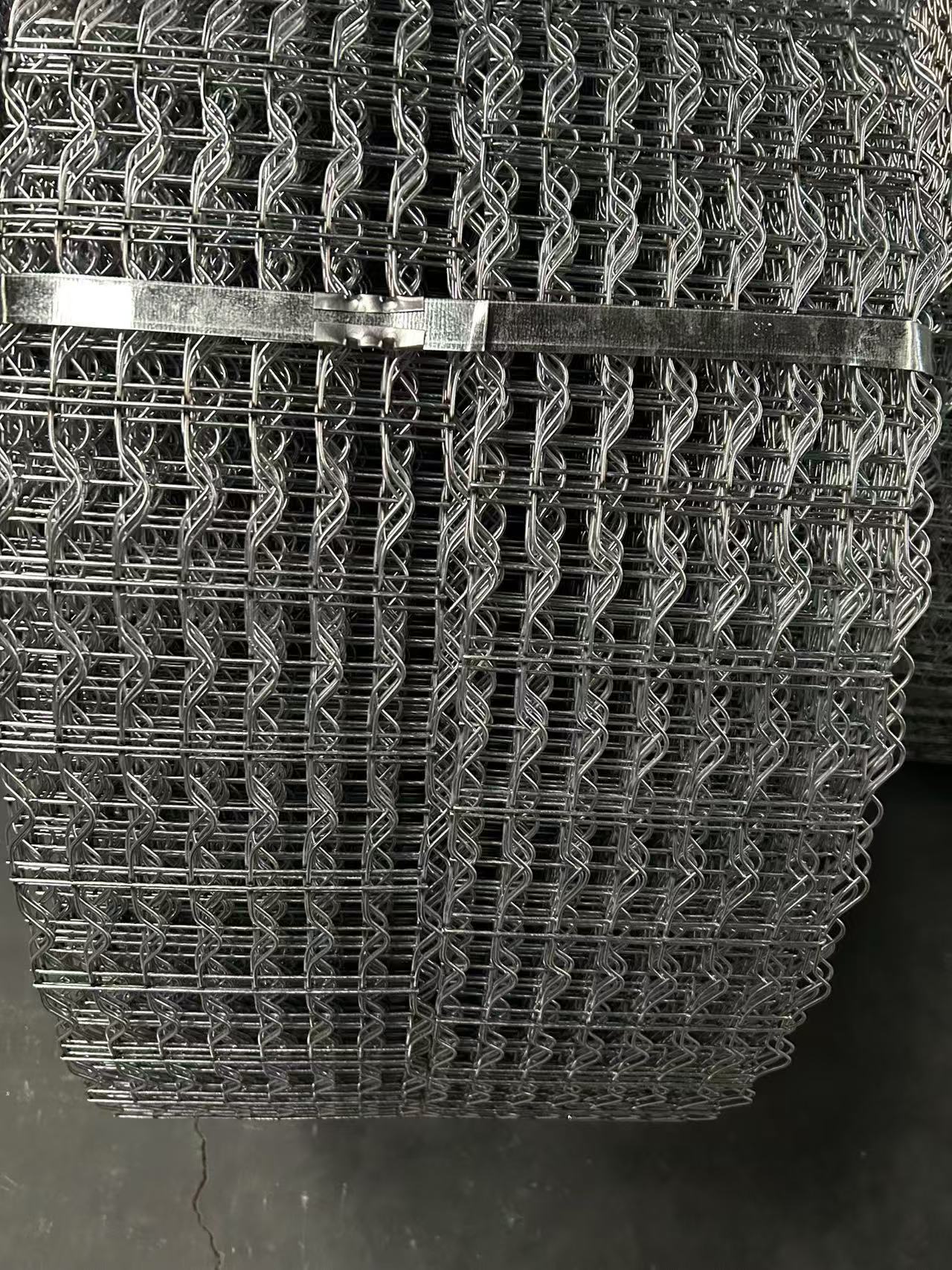 Durable Galvanized Wire Pipeline Reinforced Mesh RFSM-L Eight Lines