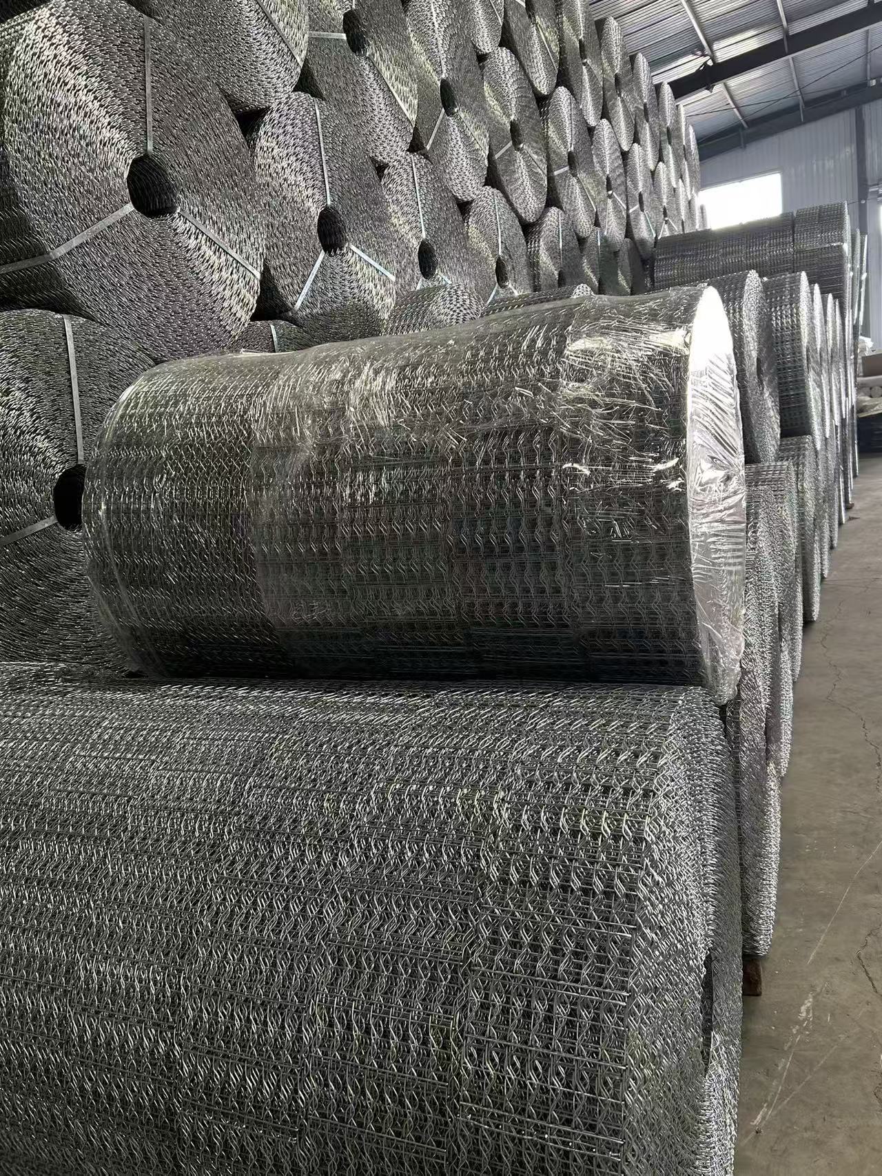 Concrete Weight Coating Mesh Hole Size 25.4mmx67mm Spot Welded Pipeline ...